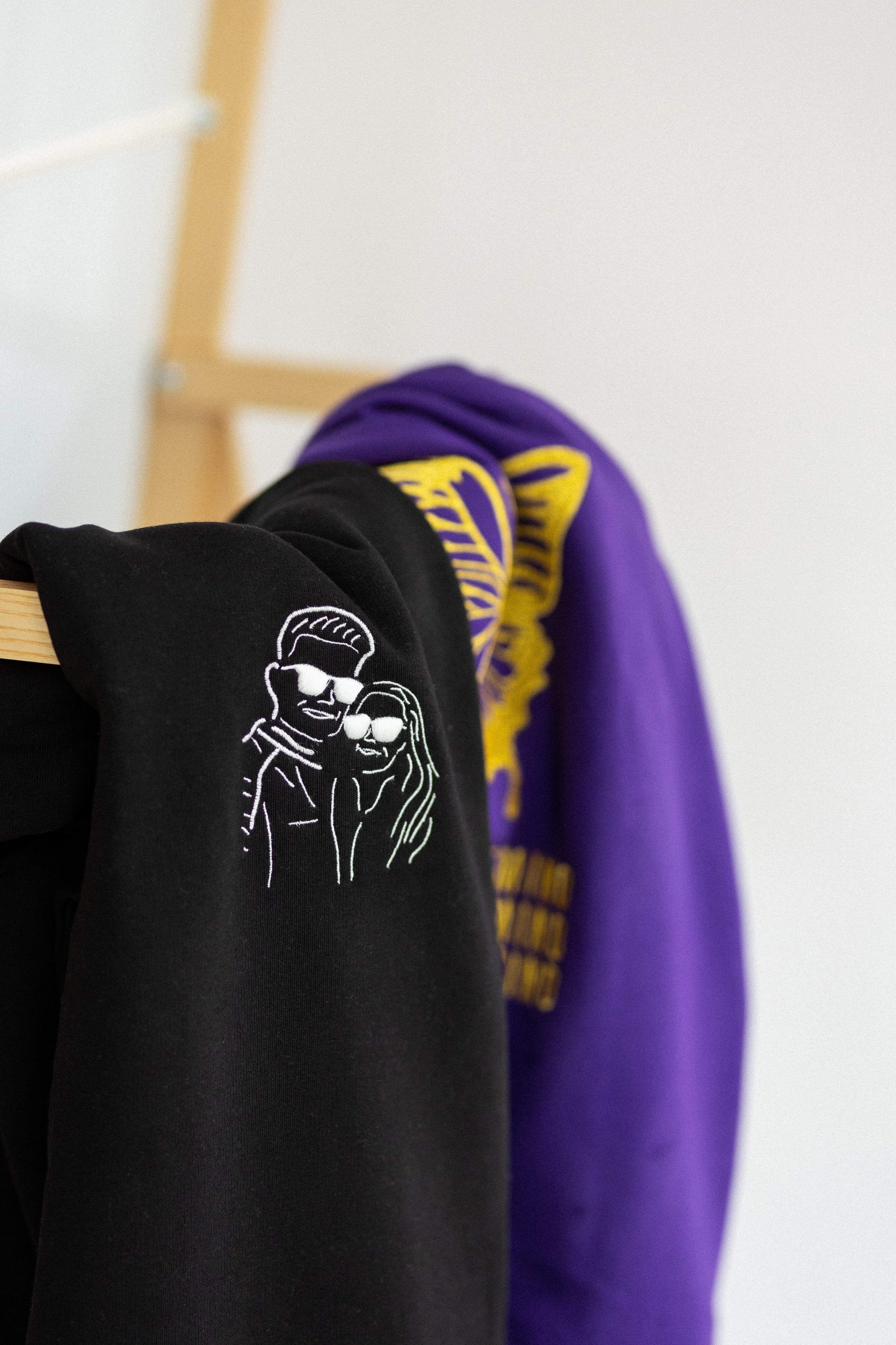 Personalizowane bluzy z haftem na zamówienie – Haftlab